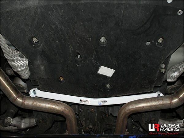 Jaguar XJ L - Rear Lower Bar / Rear Member Brace | Ultra Racing Malaysia