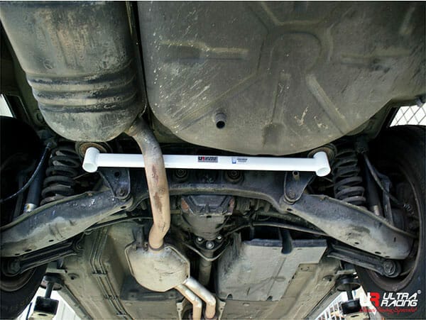 Mercedes-Benz W124 - Rear Lower Bar / Rear Member Brace | Ultra Racing ...