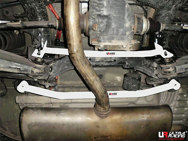 BMW F25 - Rear Lower Bar / Rear Member Brace | Ultra Racing Malaysia