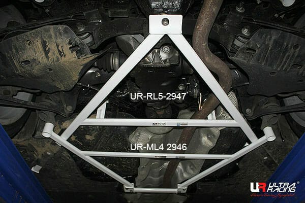 BMW F31 / F34 / F36 - Rear Lower Bar / Rear Member Brace | Ultra Racing ...