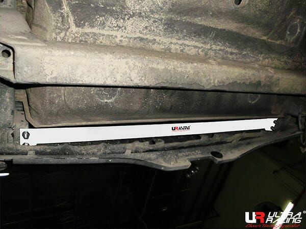 Land Rover Range Rover - Rear Torsion Bar / Rear Frame Brace | Ultra ...