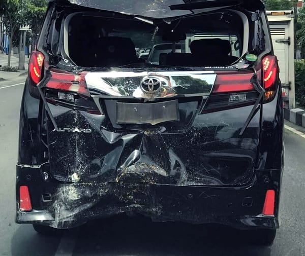 Introducing The Ultra Racing Rear Anti-Collision Bar For Toyota Alphard ...